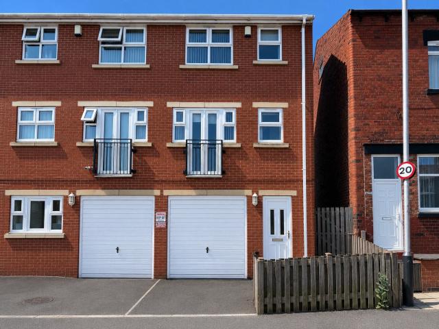 House at Cow Close Road, Leeds