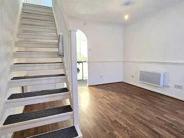 House at Cowland Avenue, Greater London