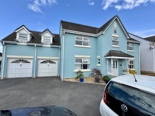 House at Clos yr Onnen, Abergwili
