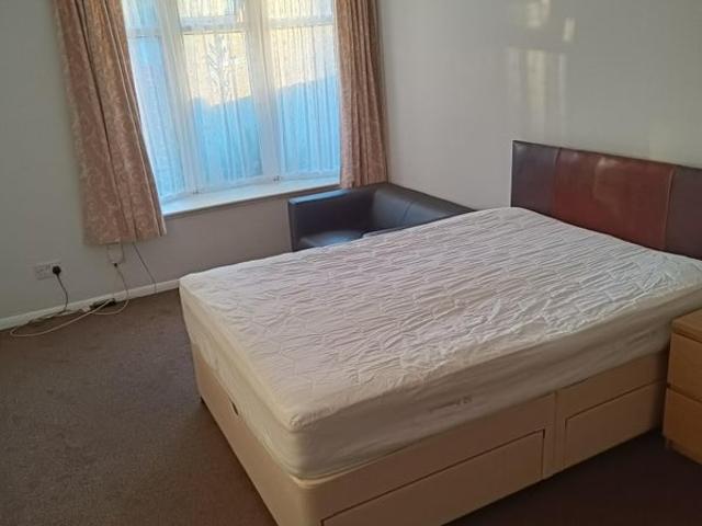 House at Clayburn Circle, Basildon