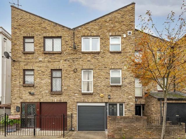 House at Clapham Manor Street, Greater London