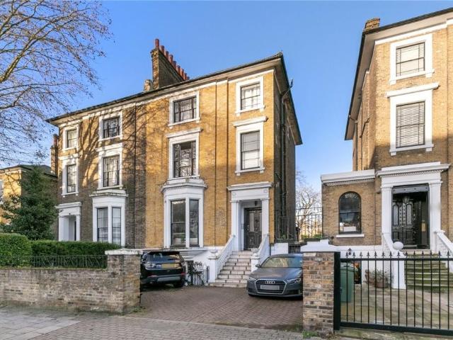 Apartment at Clapham Road, Greater London