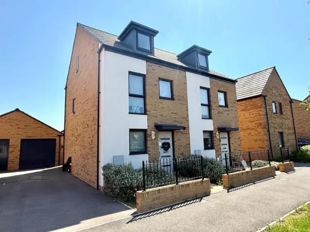 House at Clark Drive, Yate