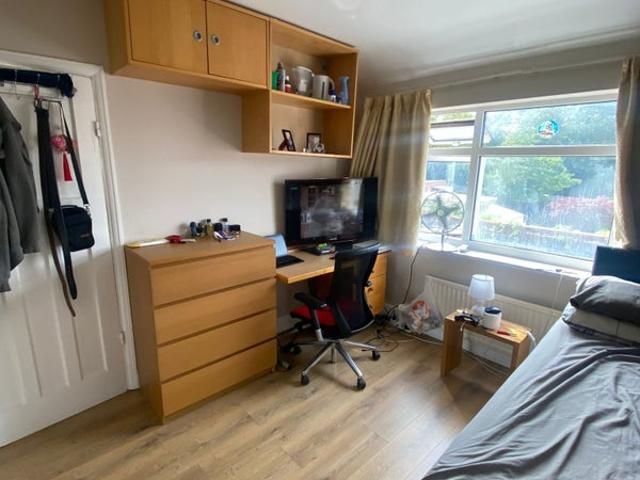 House at Cleveley Crescent, Greater London