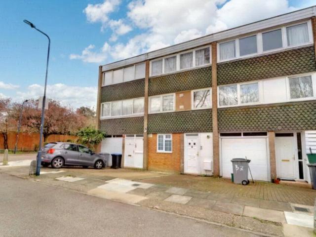 House at Clement Close, Greater London