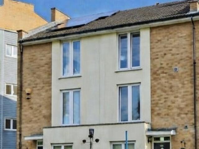 House at Clenshaw Path, Basildon