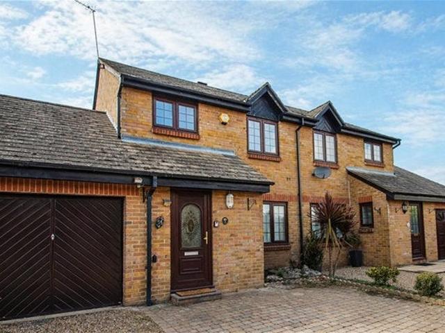 House at Crothall Close, Greater London