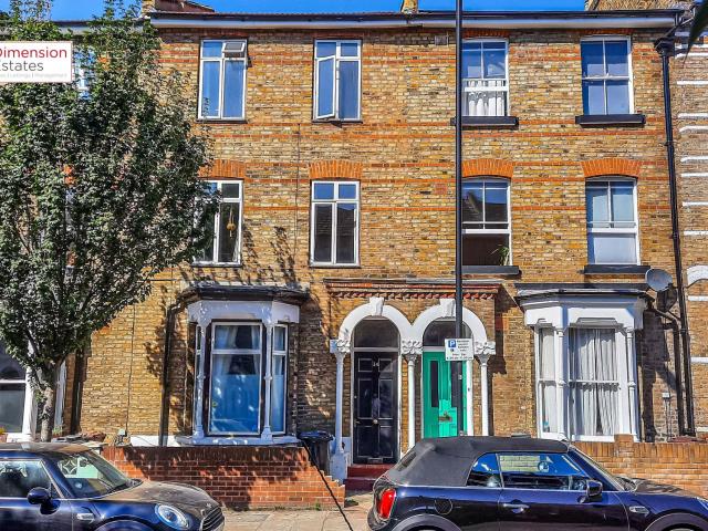 House at Crossway, Greater London