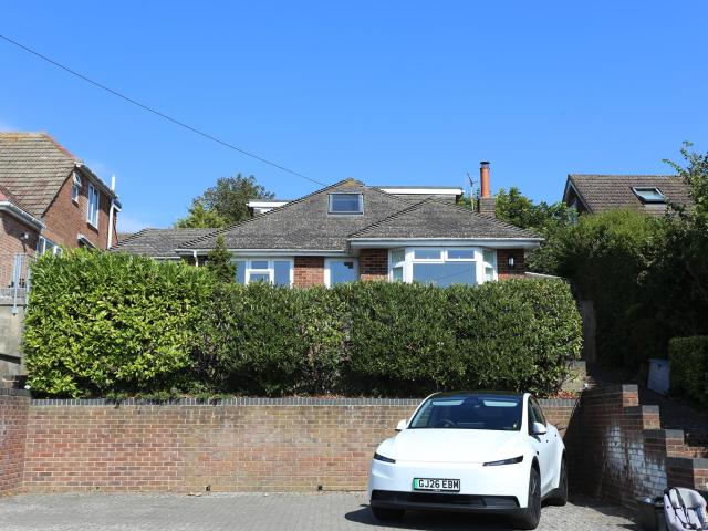 House at Crescent Drive North, Brighton