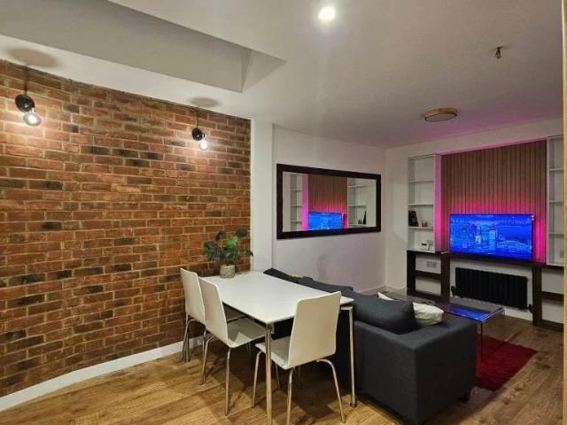 House at Crescent Road, Greater London