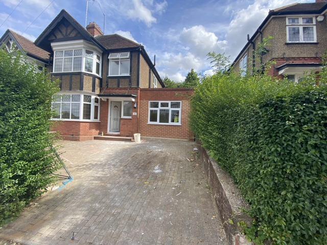 House at Cutenhoe Road, Luton