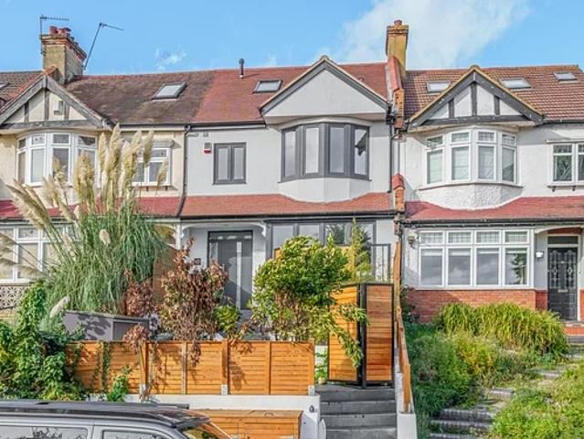House at Cuthbert Gardens, Greater London