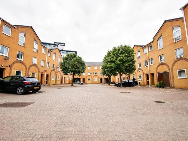 House at Cyclops Mews, Greater London