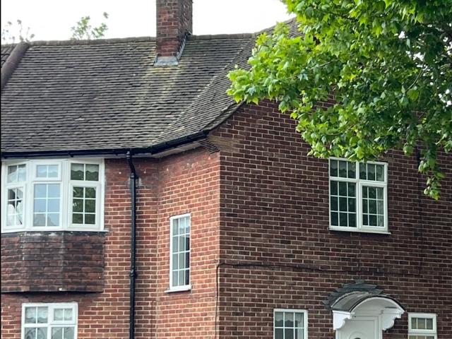 House at Dagenham Avenue, Greater London