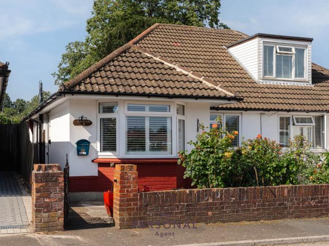 House at Dalewood Gardens, Greater London