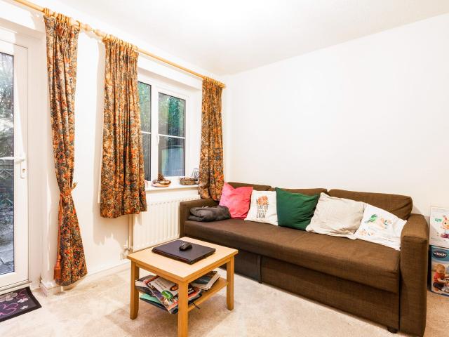 House at Davy Close, Wokingham