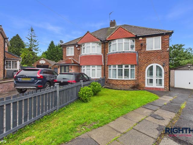 House at Dean Close, Bradford
