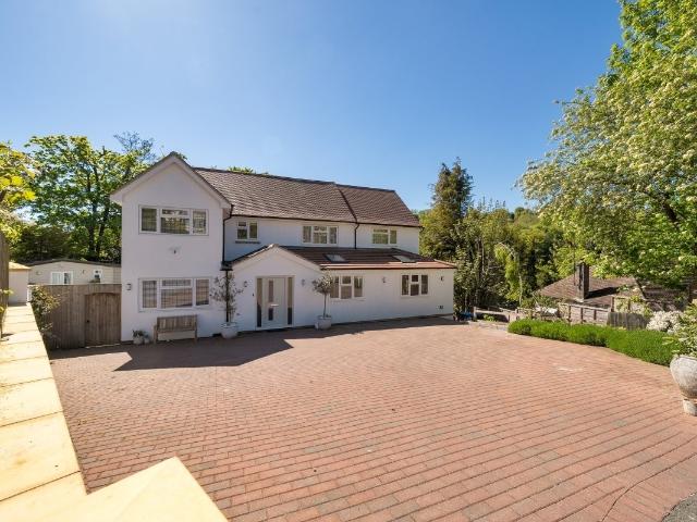 House at Deansfield, Caterham Valley