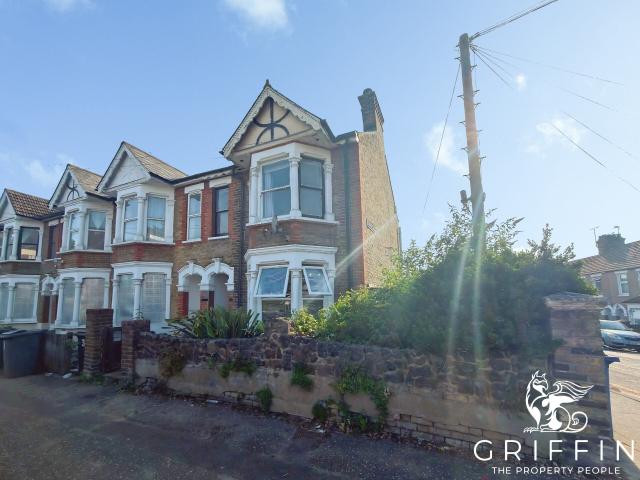 House at Dell Road, Grays