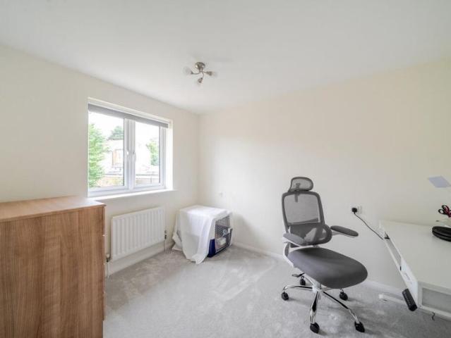 House at Dering Place, Greater London