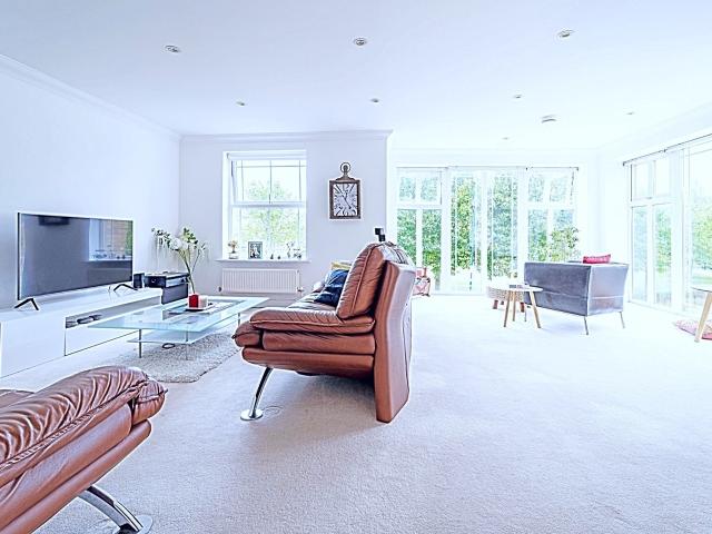 House at Dettingen Crescent, Deepcut
