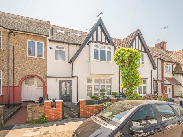 House at Dingwall Gardens, Greater London