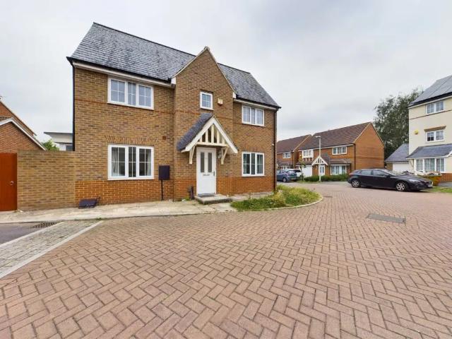 House at Diamond Jubilee Close, Gloucester
