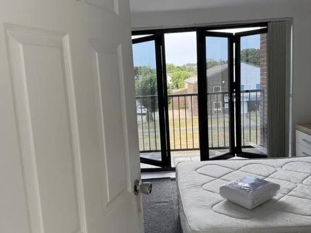 House at Dixon Close, Lincoln