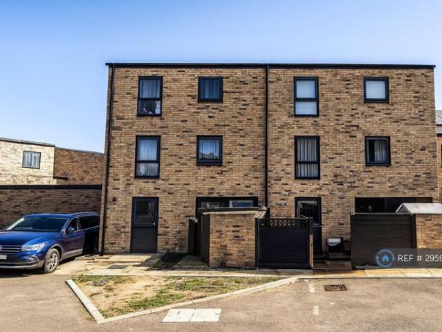 House at Downing Close, Greater London