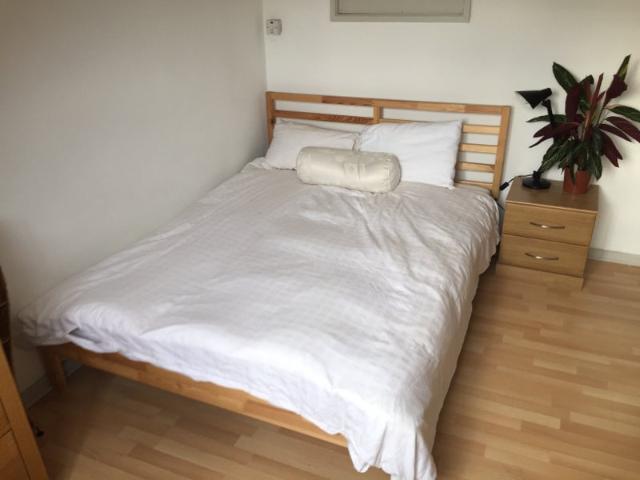 House at Dunelm Grove, Greater London