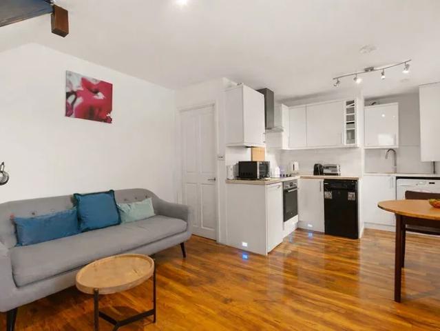 House at Dunn Street, Greater London