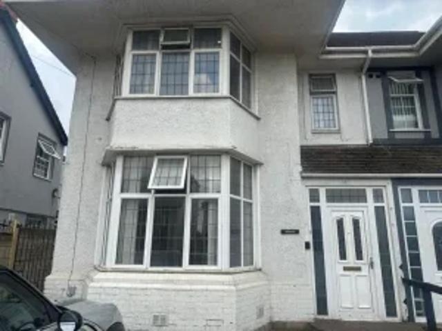 House at Dunstable Road, Luton