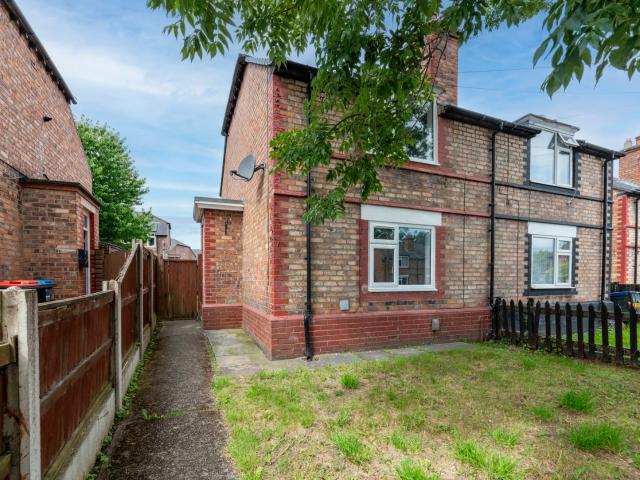 House at Earls Gardens, Ellesmere Port