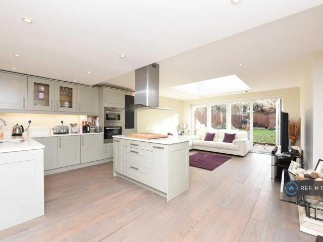 House at Earlsfield Road, Greater London