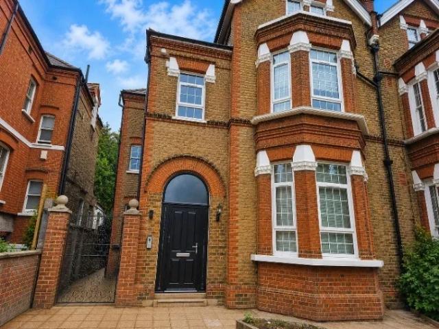 House at Earlsfield Road, Greater London