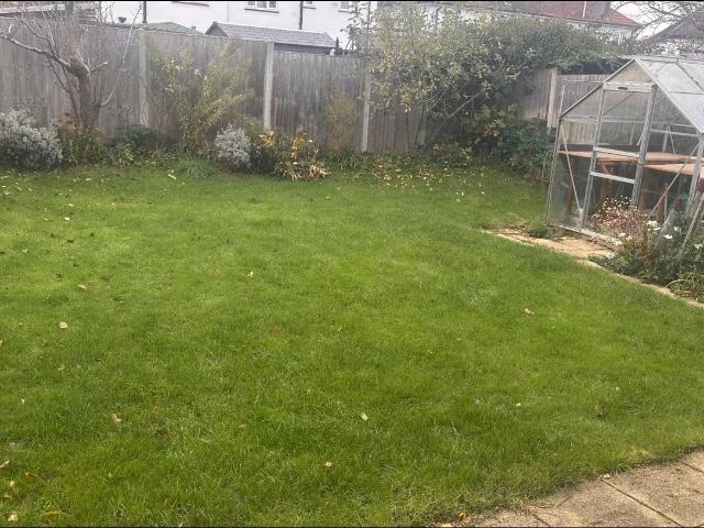 House at Eastmead Avenue, Greater London