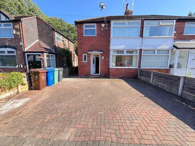House at Edgeware Avenue, Bury