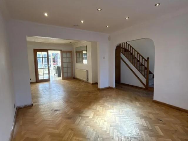 House at Edinburgh Crescent, Waltham Cross