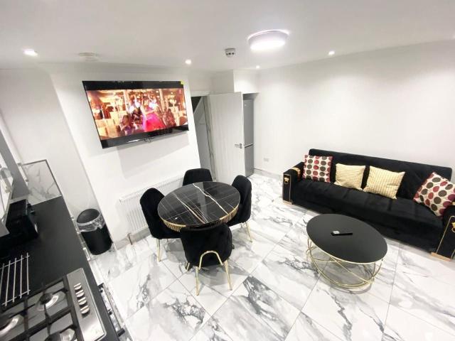 House at Elm Close, Greater London