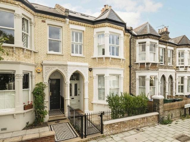House at Elms Crescent, Greater London