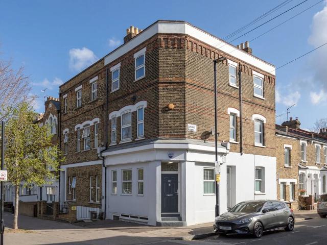 House at Elfort Road, Greater London