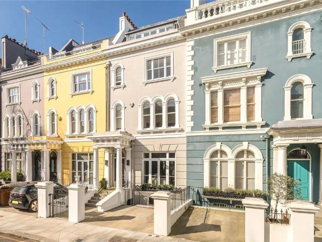 House at Elgin Crescent, Greater London