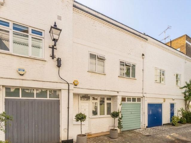 House at Elgin Mews South, City of Westminster