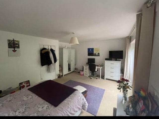 House at Elizabeth Clyde Close, Greater London