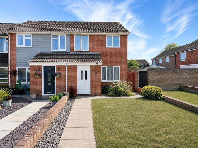 House at Esmonde Close, Lee on the Solent