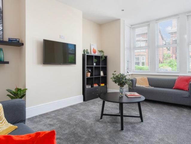 House at Estcourt Avenue, Leeds