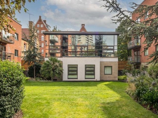 House at Erasmus Street, City of Westminster