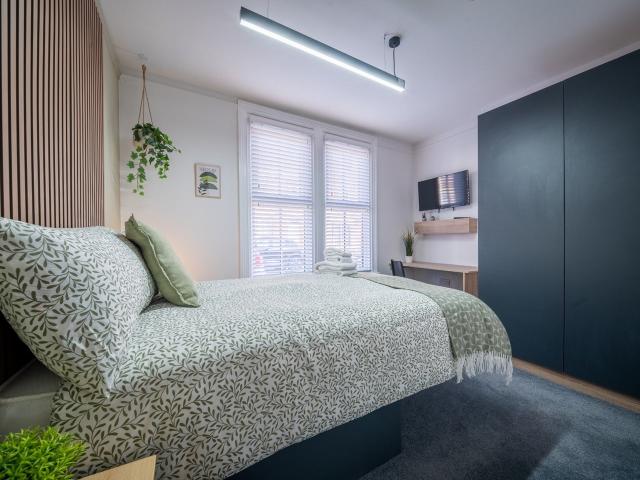 Room at Etwall Street, Derby