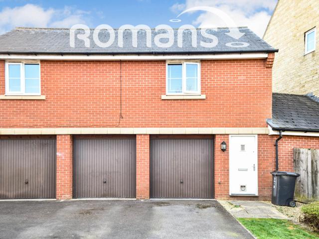 House at Eyre Close, Blunsdon St Andrew