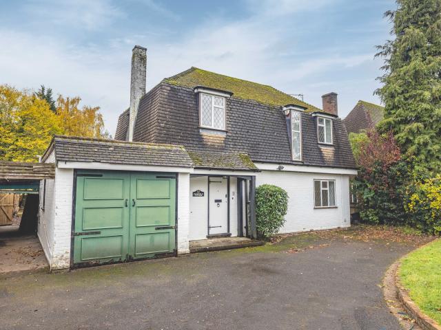 house at Fairfield Lane, Farnham Royal